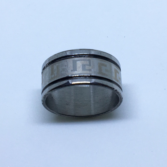 3 Royal Dazzy | Jewelry | Blocky Pattern And Dented Lines On Silver ...